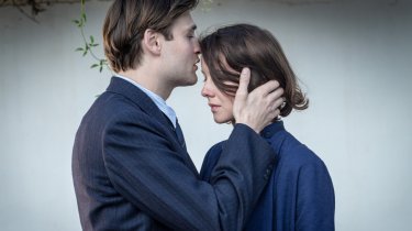 Shoshana, la recensione del film di Michael Winterbottom - Movieplayer.it