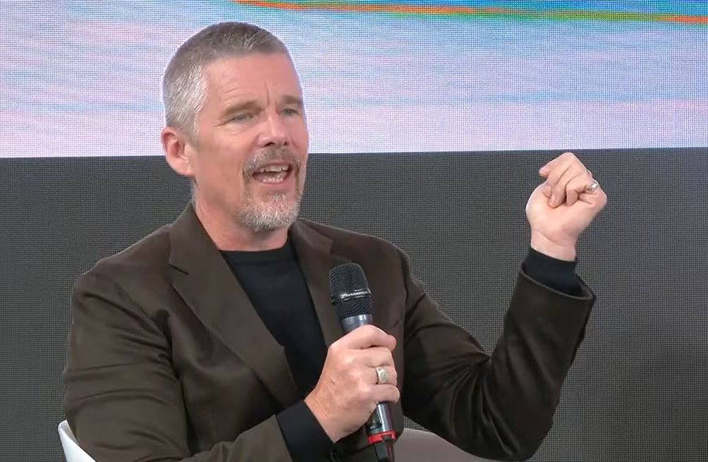 "Dopo tante interviste perdi la testa" Ethan Hawke si pente di aver ...