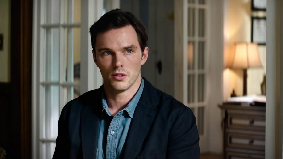 Nosferatu, Nicholas Hoult ha rischiato di essere attaccato dai lupi sul ...