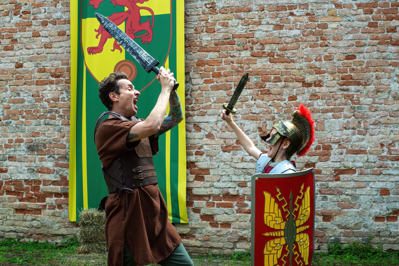 Dove osano le cicogne, la recensione del film con Angelo Pintus diretto ...