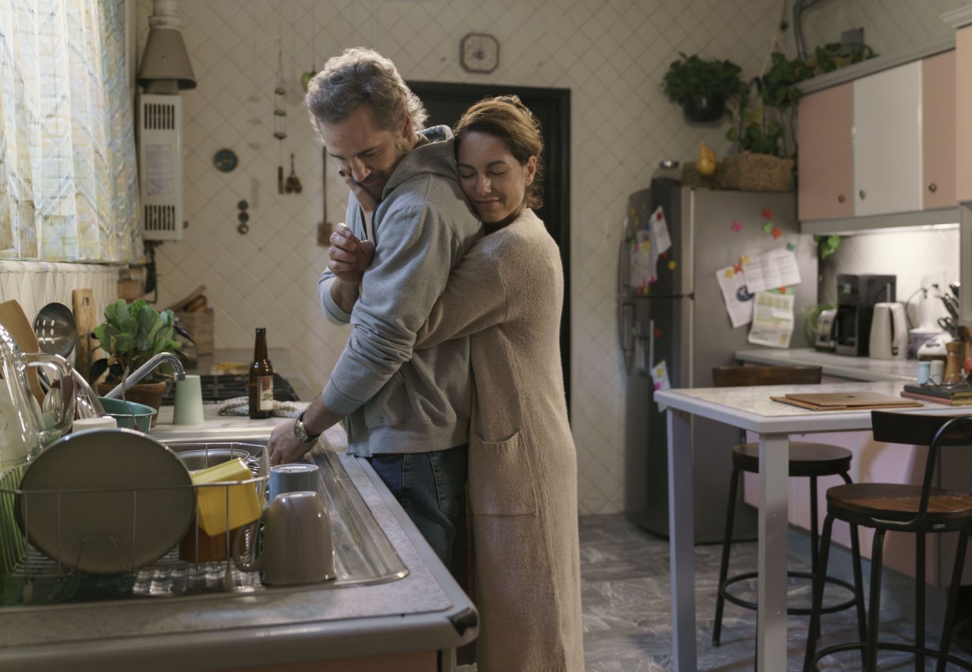 Due emisferi, la recensione del film Netflix tratto da una storia vera - Movieplayer.it