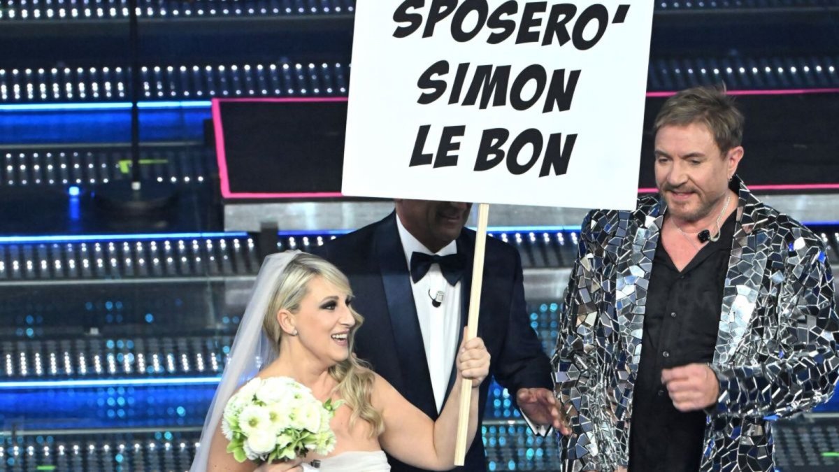 Sanremo 2025: come è nata l'idea di Katia Follesa di sposare Simon Le ...