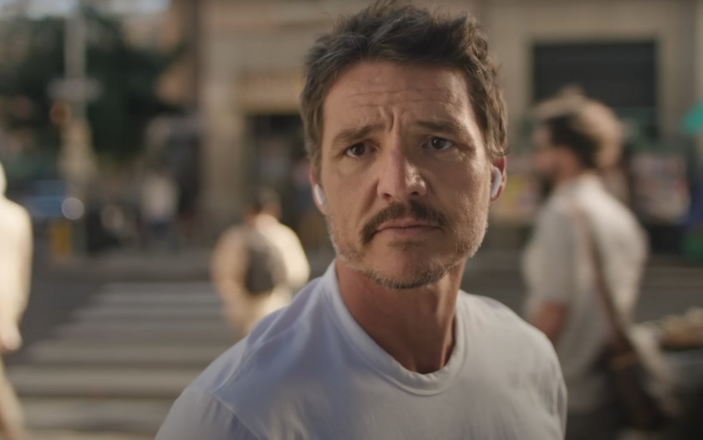 Pedro Pascal nel mirino dei fan: ora scoppia la critica per come ha ...