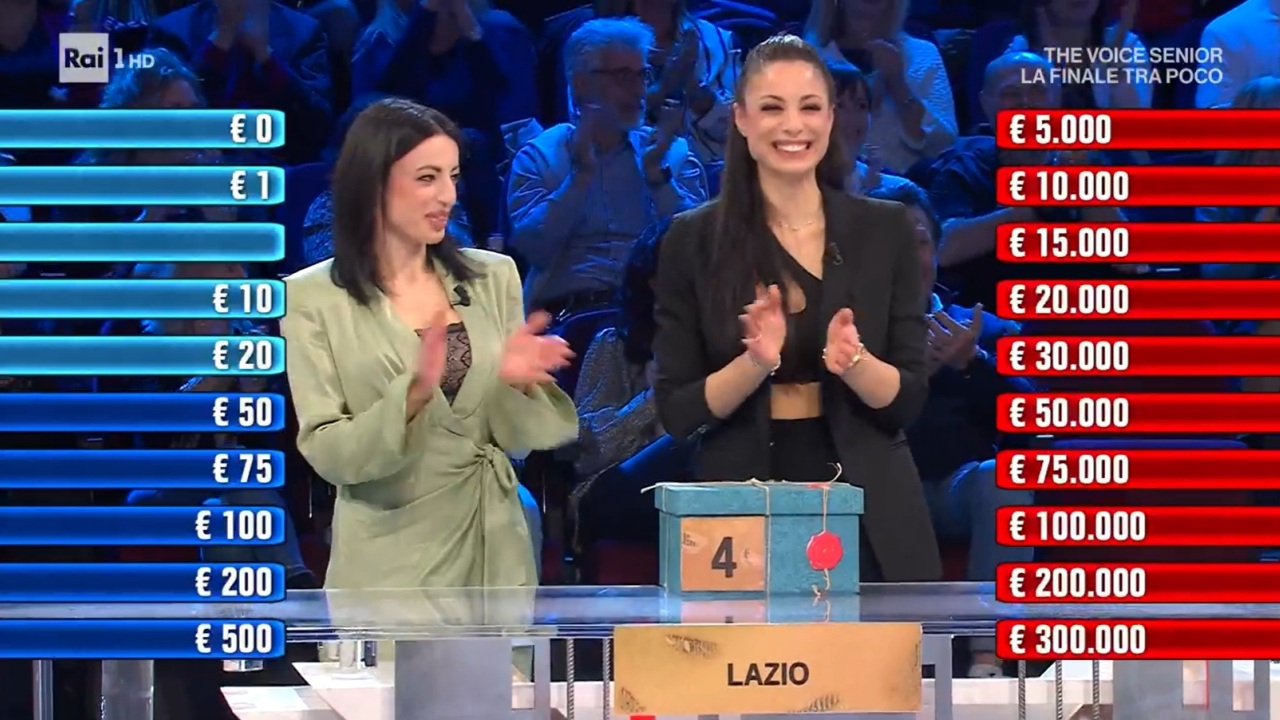 Affari Tuoi, la partita di Roberta del Lazio sembra persa ma qualcosa ...