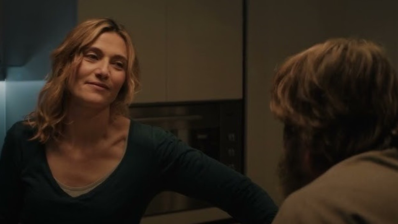 Storia di una notte, recensione del film con Anna Foglietta e Giuseppe Battiston - Movieplayer.it