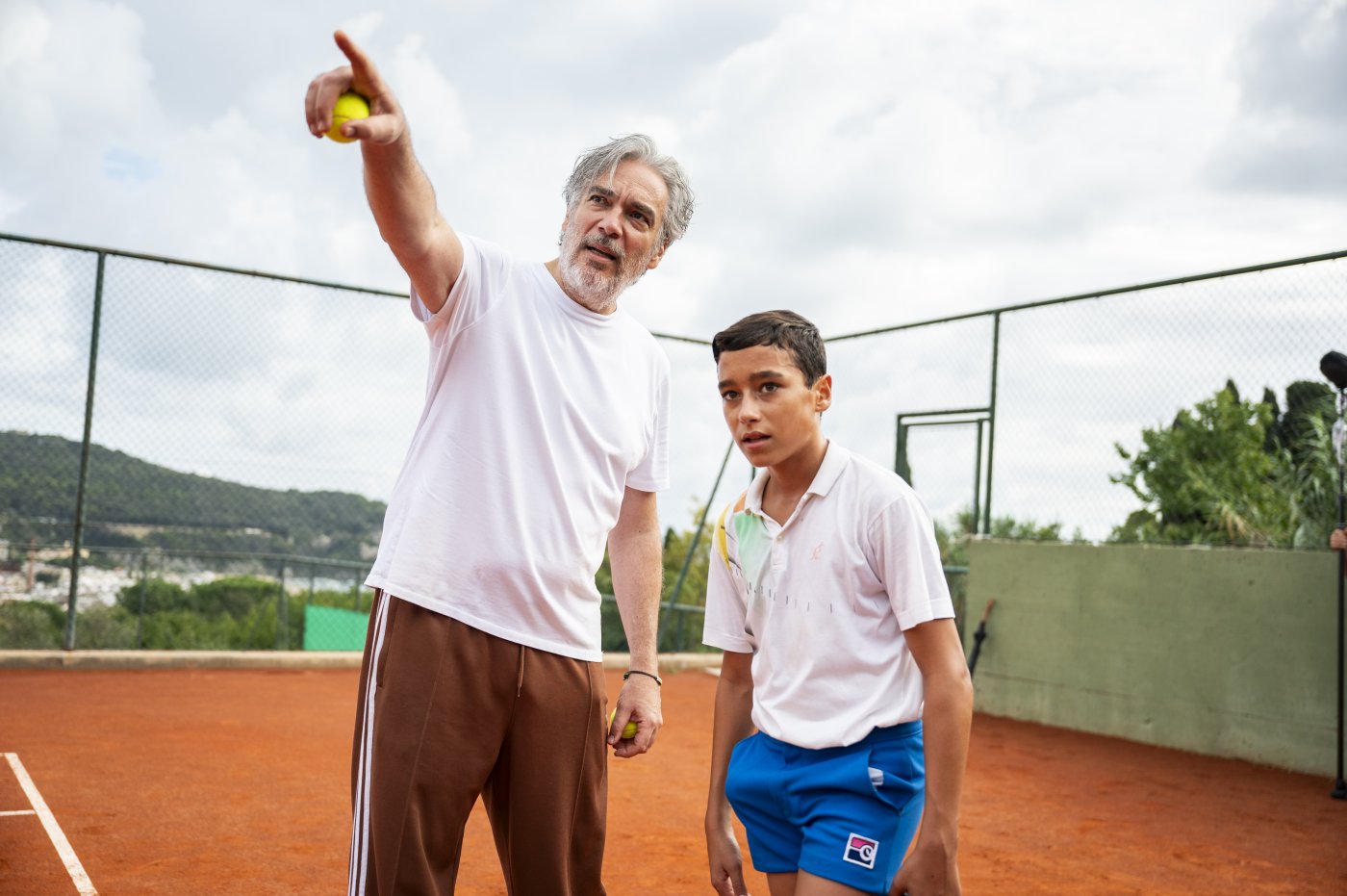 Il Maestro, l'eroismo della sconfitta secondo Pierfrancesco Favino ...