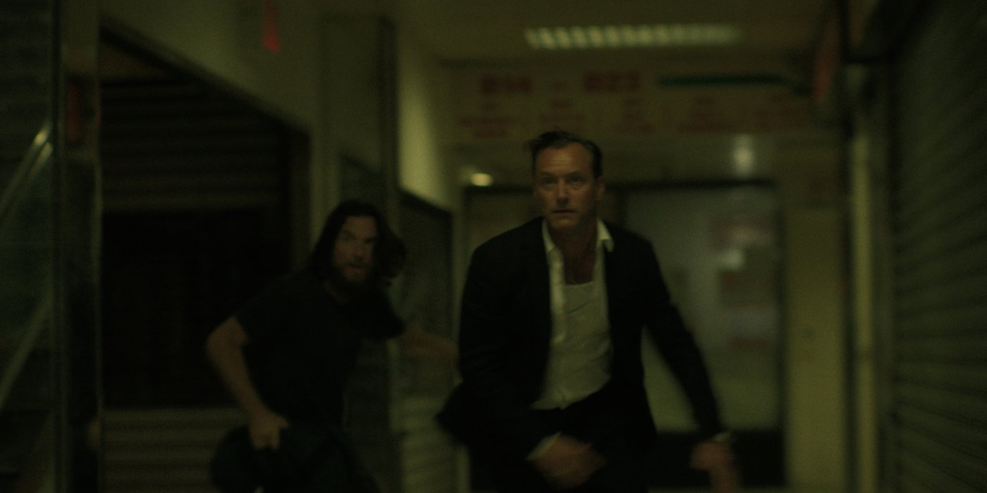 Black Rabbit, la recensione della miniserie Netflix con Jude Law e ...