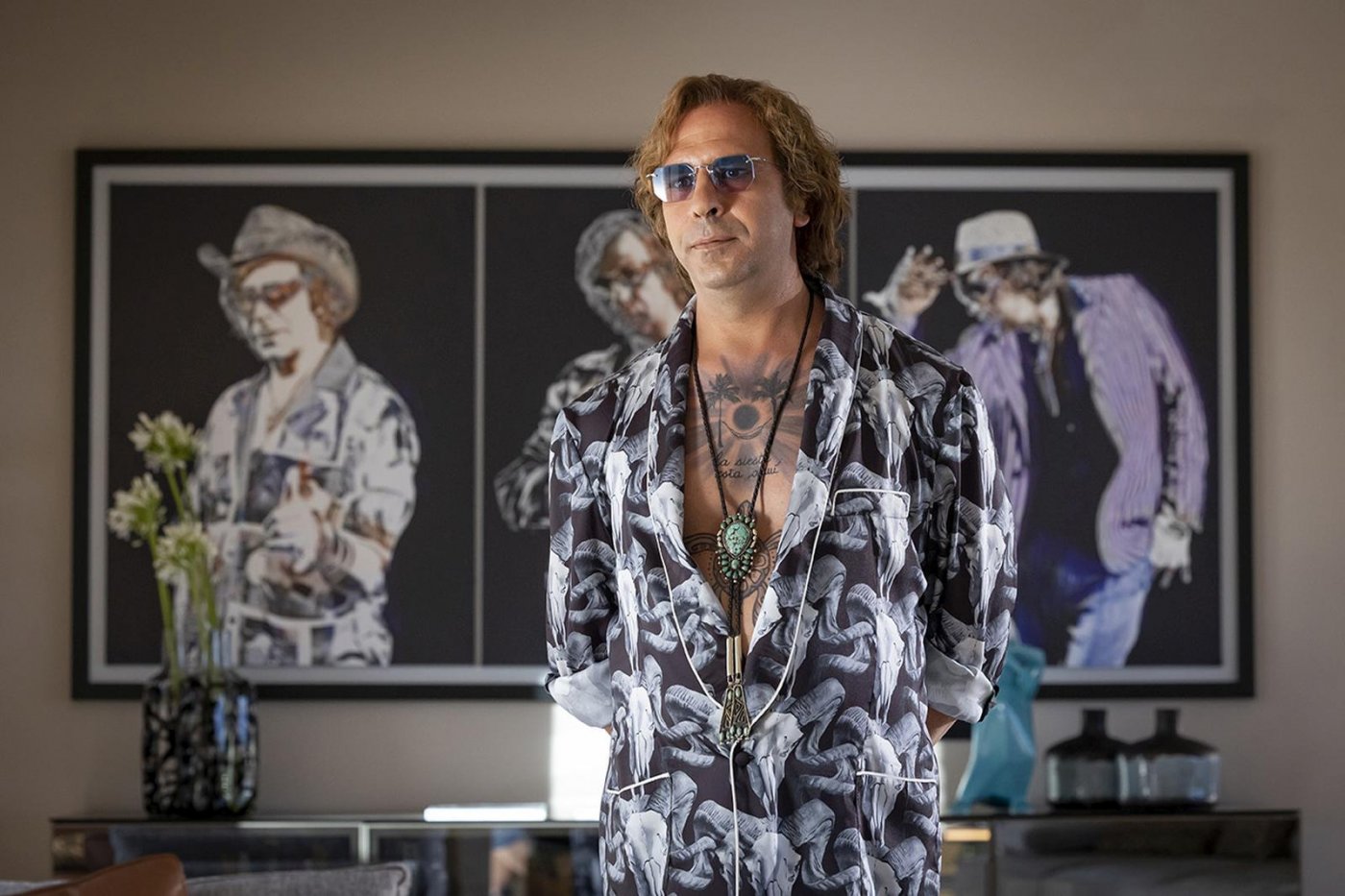 Checco Zalone, le prime foto e la trama ufficiale di Buen Camino, il ...