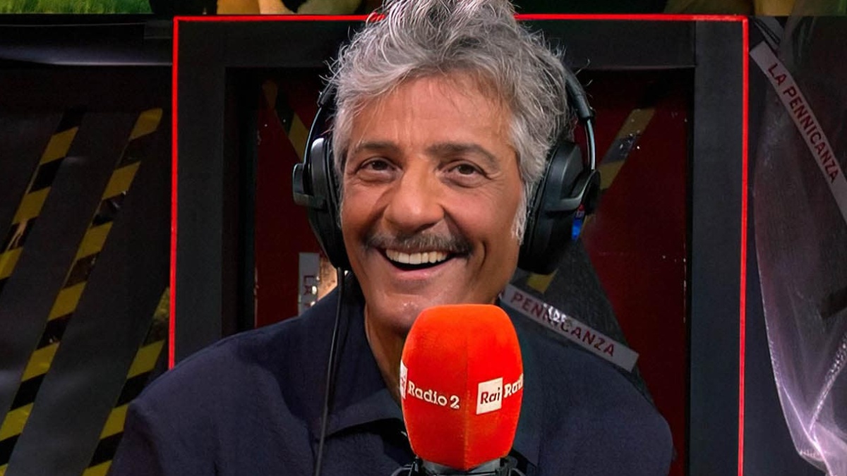 Andrea Pucci attacca Fiorello dopo il Tapiro di Striscia: "Ha coronato ...