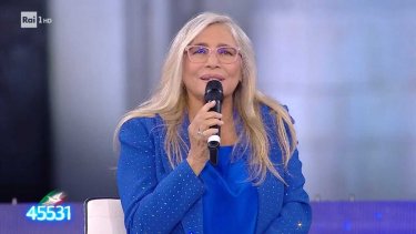 Una voce per Padre Pio: ospiti e scaletta dell'evento benefico stasera ...